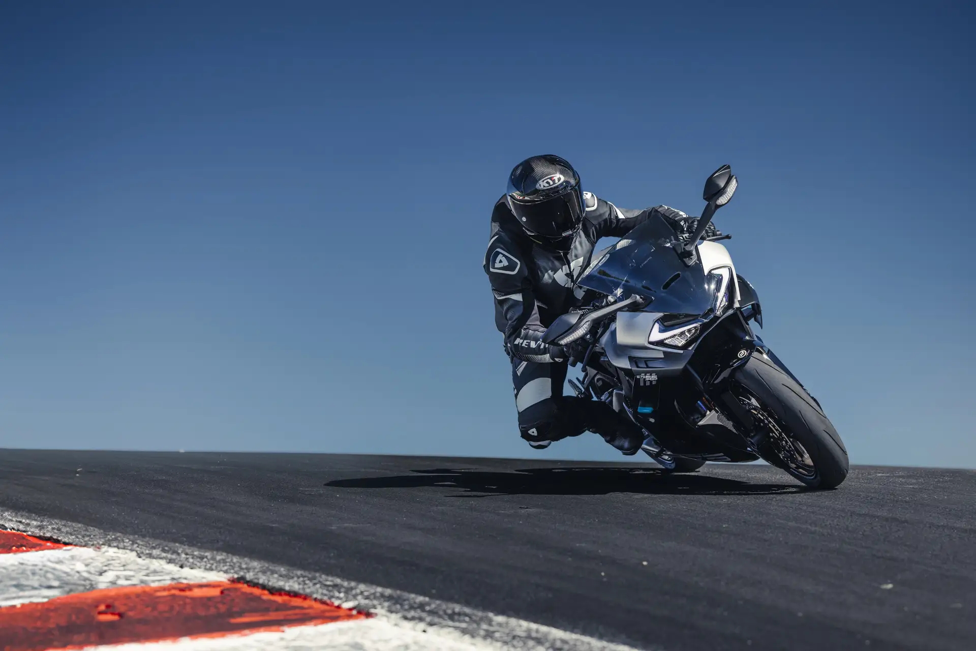 CFMOTO Motorcycles - Sport, Naked, Adventure Bikes | CFMOTO USA