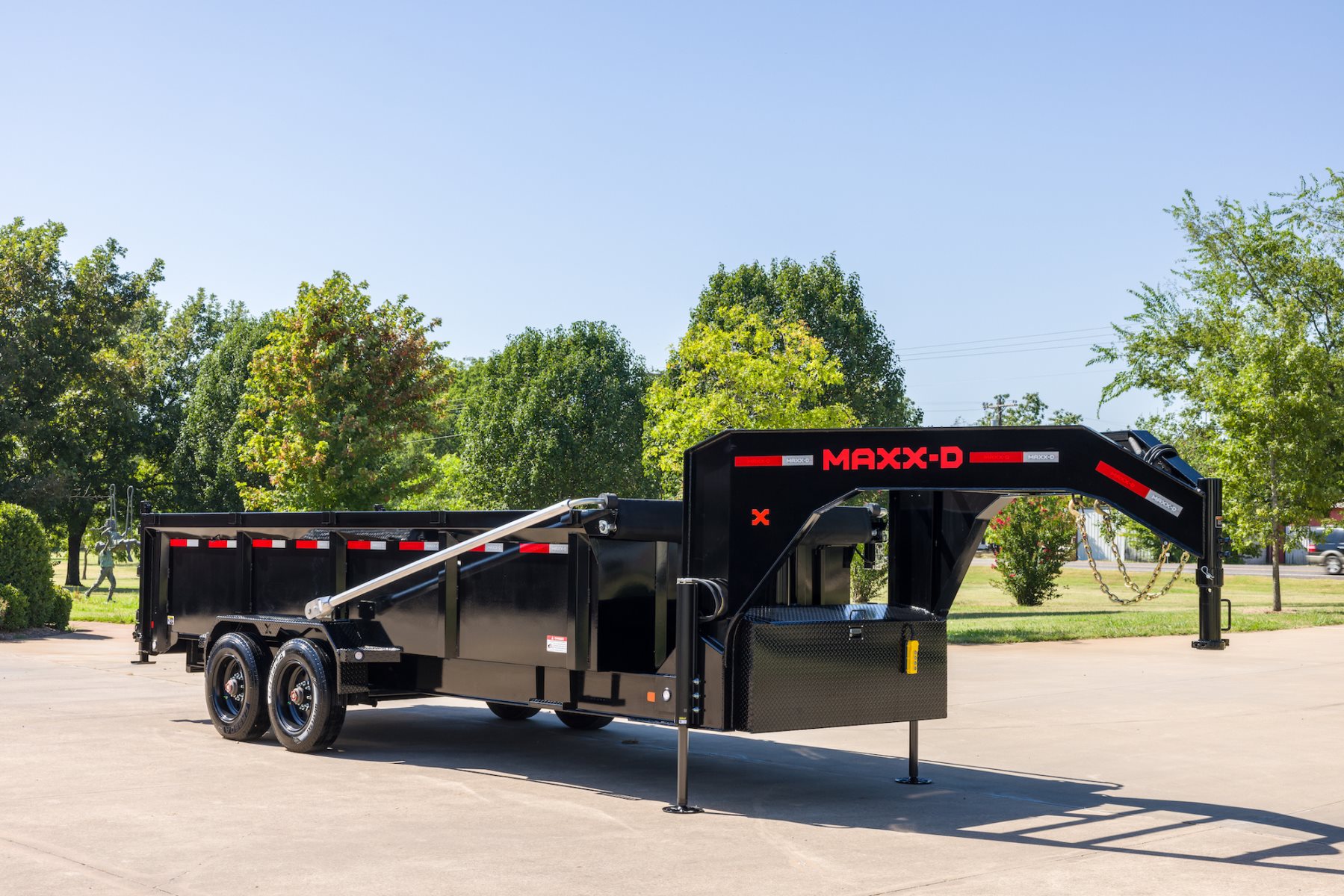 The MAXX-D DSX 24K | Heavy-Duty Gooseneck Dump Trailer