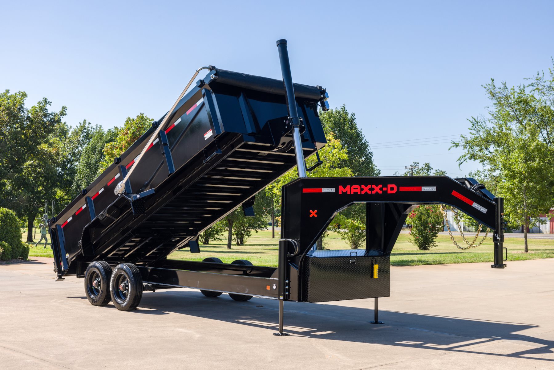The MAXX-D DSX 24K | Heavy-Duty Gooseneck Dump Trailer