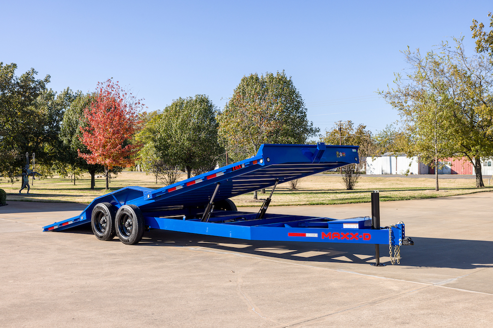T8B Power Tilt Trailer | Powered Gooseneck Tilt | MAXX-D Trailers