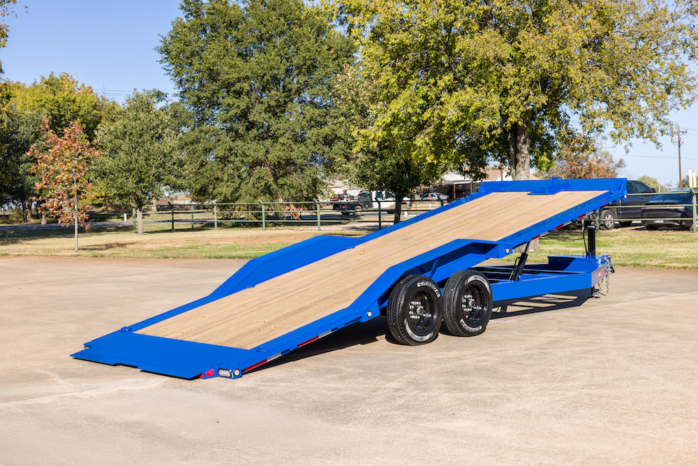 T8B Power Tilt Trailer | Powered Gooseneck Tilt | MAXX-D Trailers