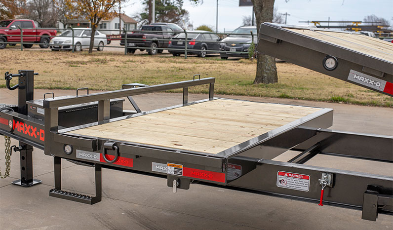 GOX Gravity Tilt Trailer | Medium Duty Tilt Deck | MAXX-D Trailers