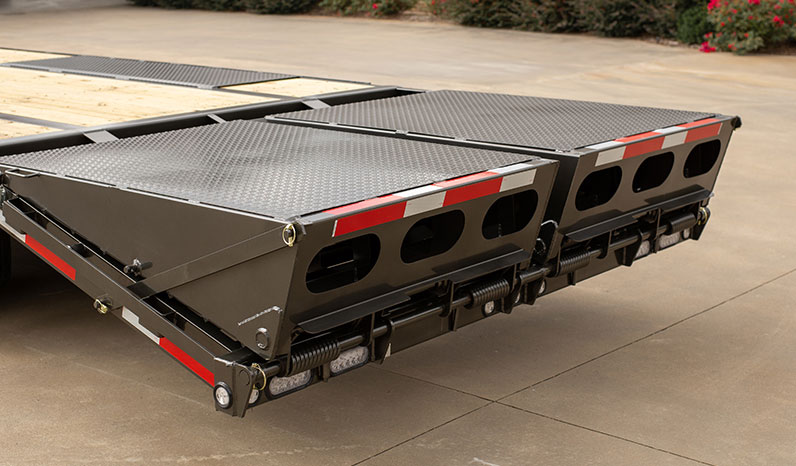 32' LDB LOW PROFILE TANDEM DUAL FLATBED GOOSENECK
