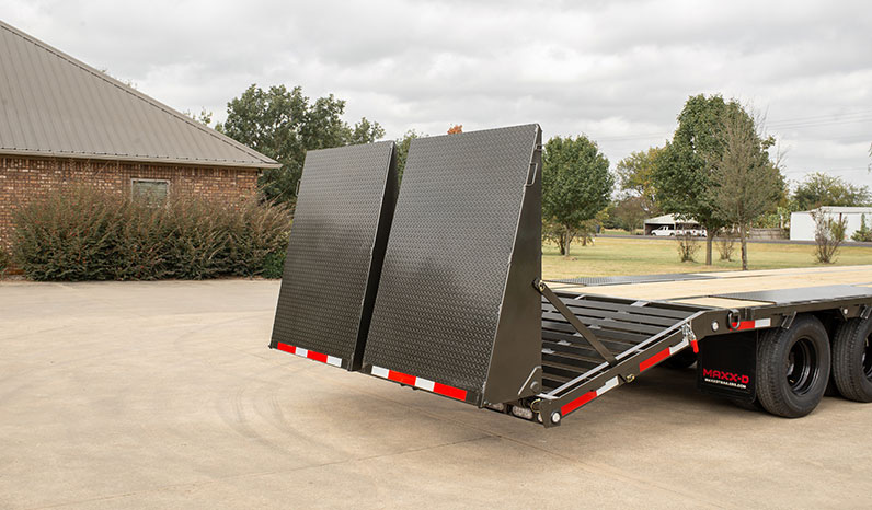 32' LDB LOW PROFILE TANDEM DUAL FLATBED GOOSENECK