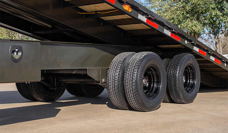 TDX Flatbed Tilt Trailer | Heavy Duty Tilt Trailer | MAXX-D Trailers