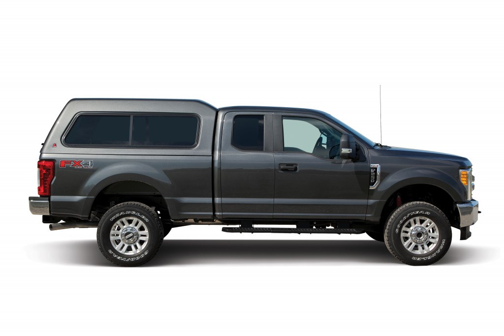 Leer 180XR Camper Shell