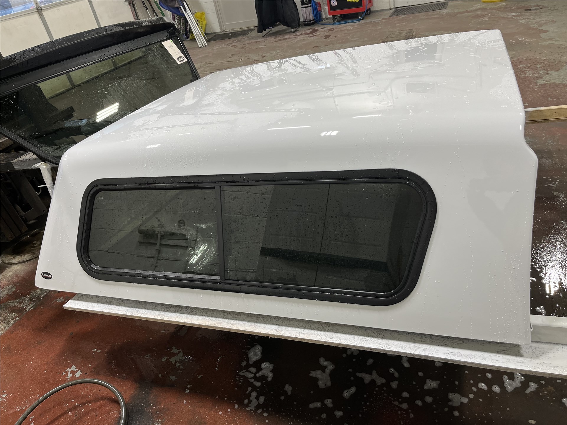 New Truck Caps at Nitro Truck and Auto Accessories