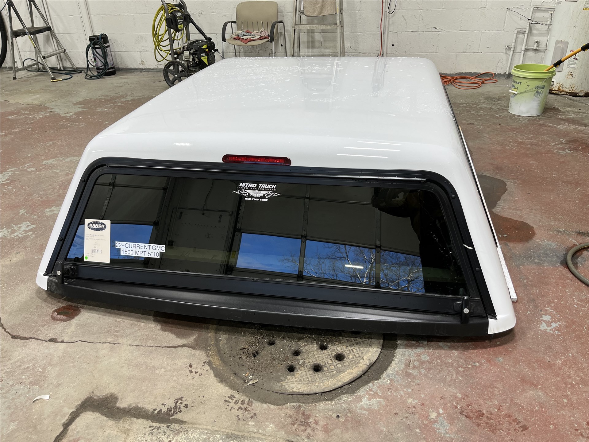 New Truck Caps at Nitro Truck and Auto Accessories