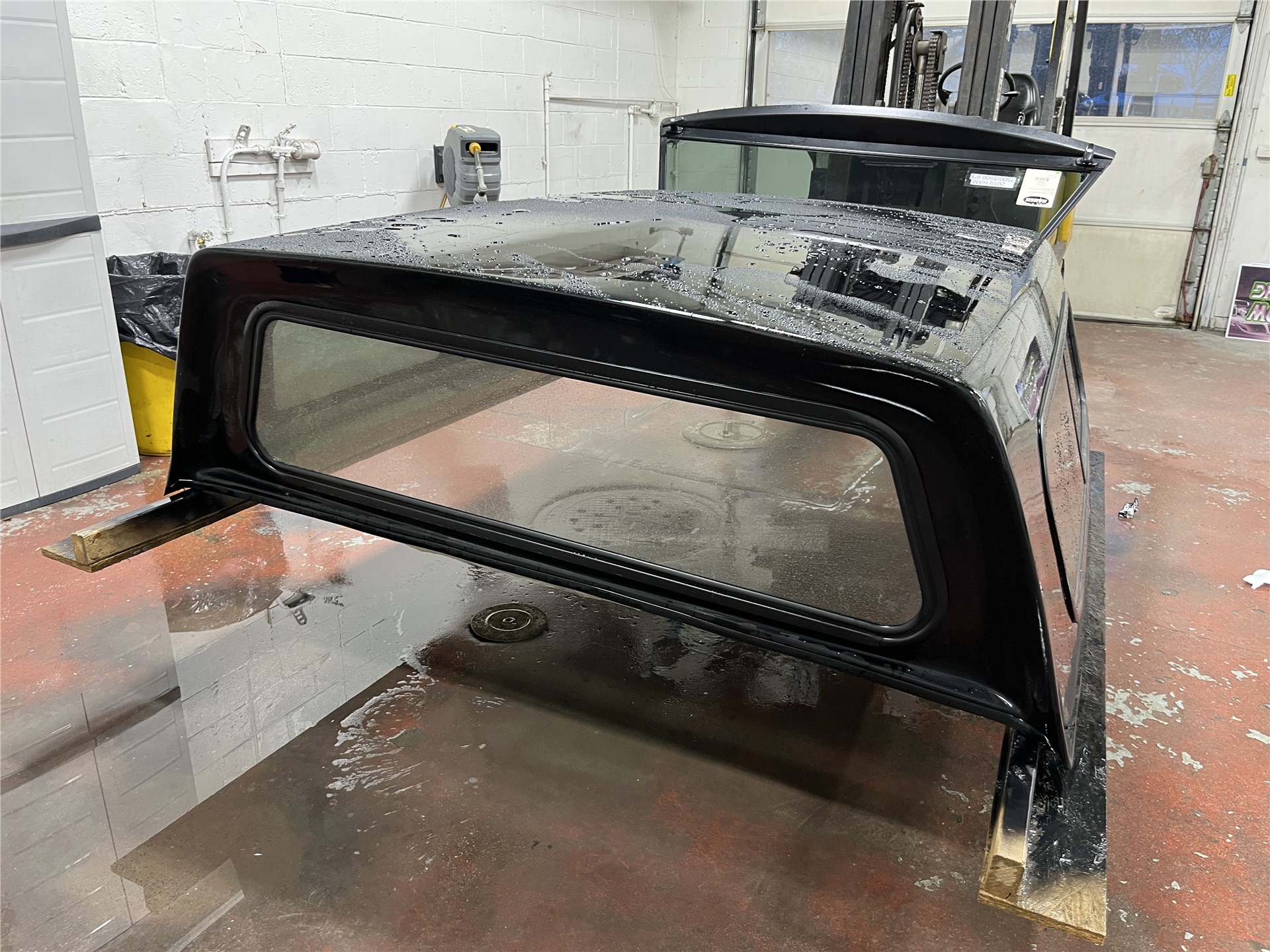 New Truck Caps at Nitro Truck and Auto Accessories